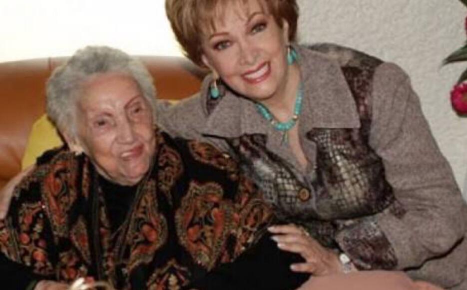 Norma Lazareno: 60 años de carrera a pesar de las adversidades - Univision